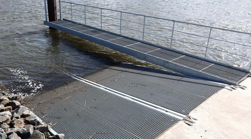 Slipanlage am Schiffsanleger Heisterholz geht in den Betrieb · Petershäger Anzeiger